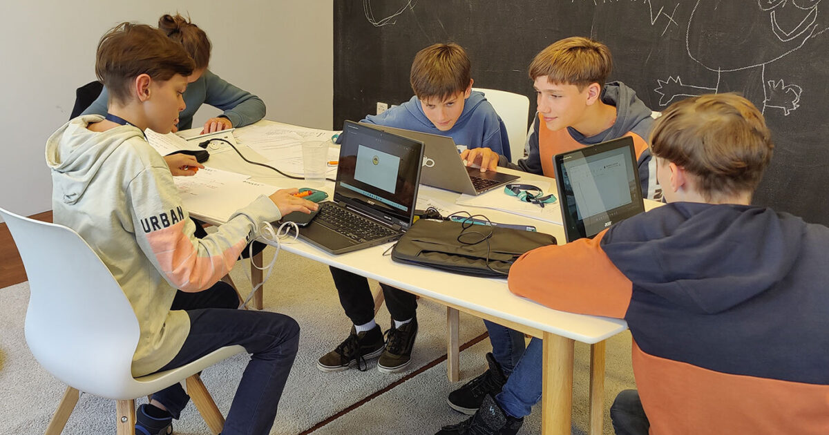 BINARY one | News: Zukunftstag bei BINARY one